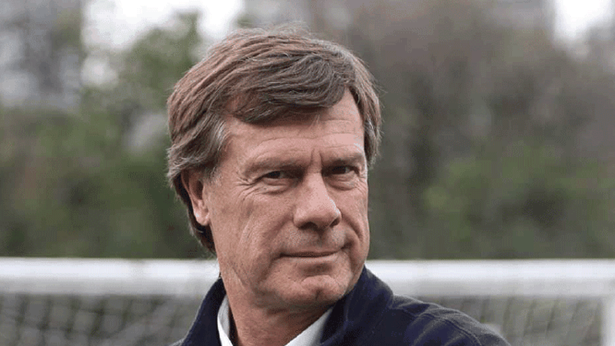 Claudio Marangoni: El fútbol más rápido que se puede jugar es un pase ...